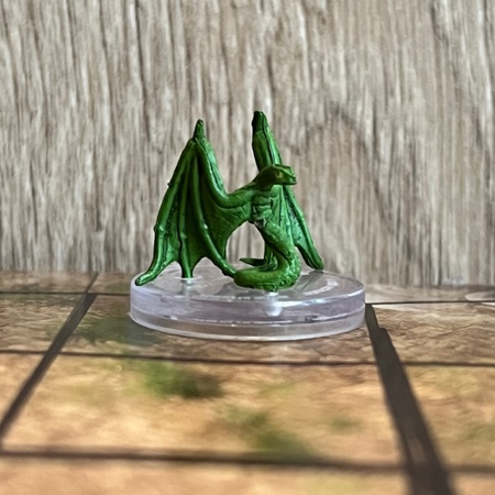 Flying Snake, Sand and Stone, D&D Miniatures - Dungeons & Dice